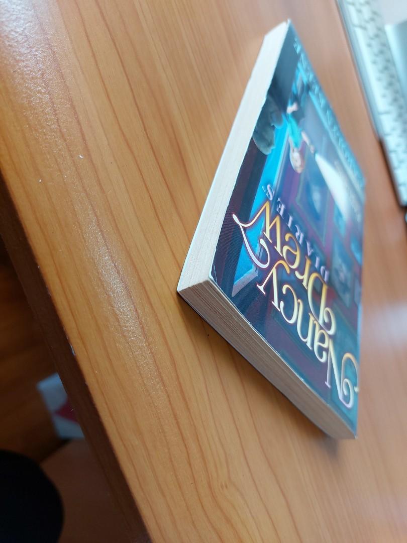 Nancy Drew Diaries - The Stolen Show / Famous Mistakes, Hobbies & Toys ...