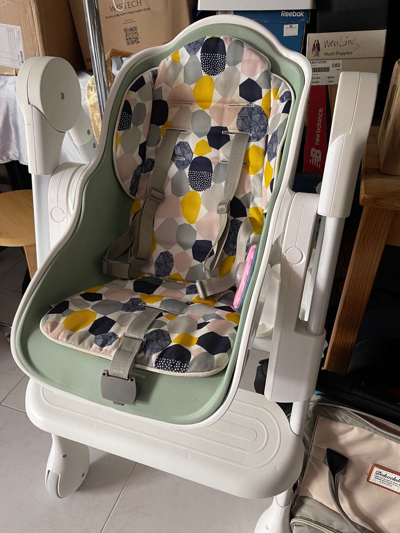 Oribel cocoon 3 stage high chair with seat liner, Babies & Kids ...
