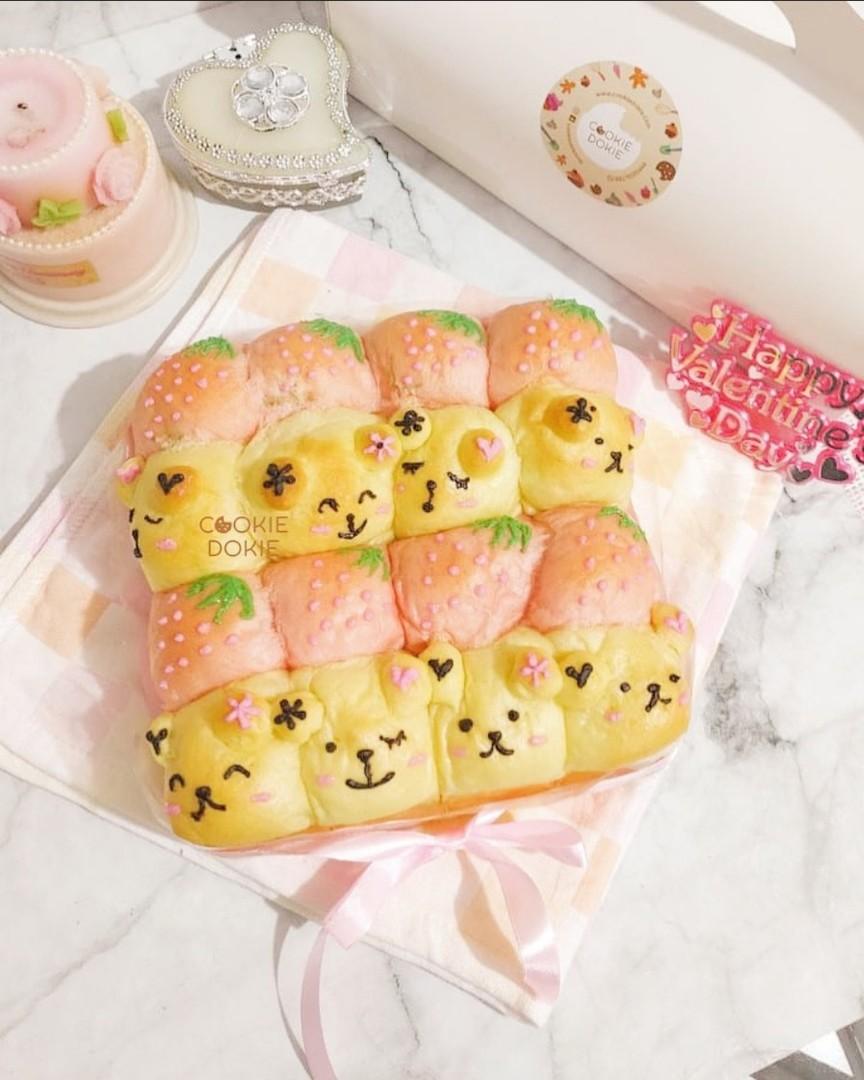 Cute Pull apart Milk Bun, Food & Drinks, Homemade Bakes on Carousell