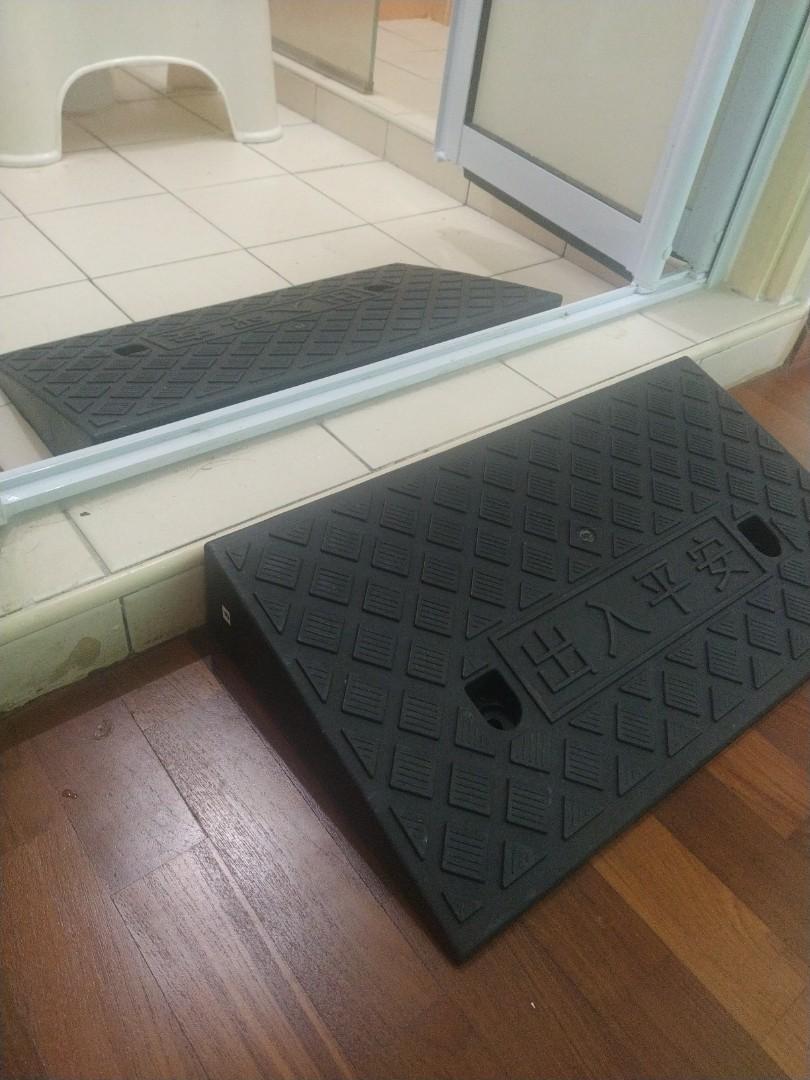Ramps for toilet, Furniture & Home Living, Bathroom & Kitchen Fixtures ...