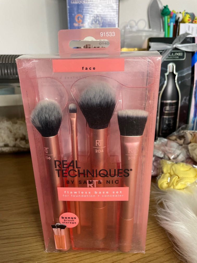 Real Technique Brush Set, Beauty & Personal Care, Face, Makeup on Carousell