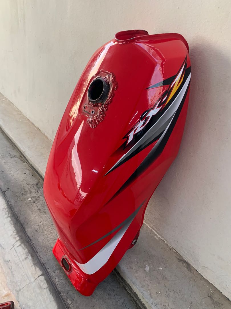 Rxz Volume Red Tank, Motorcycles, Motorcycle Accessories on Carousell