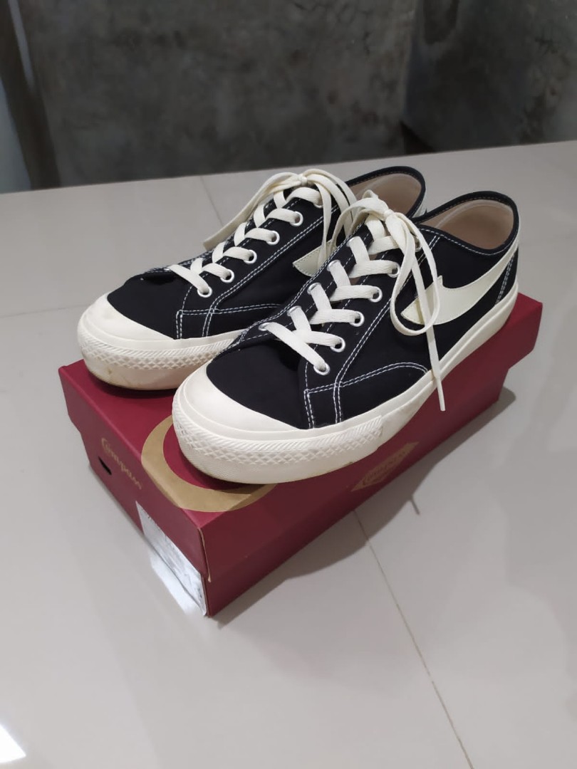 Sepatu Compass, Fesyen Pria, Sepatu , Sneakers di Carousell