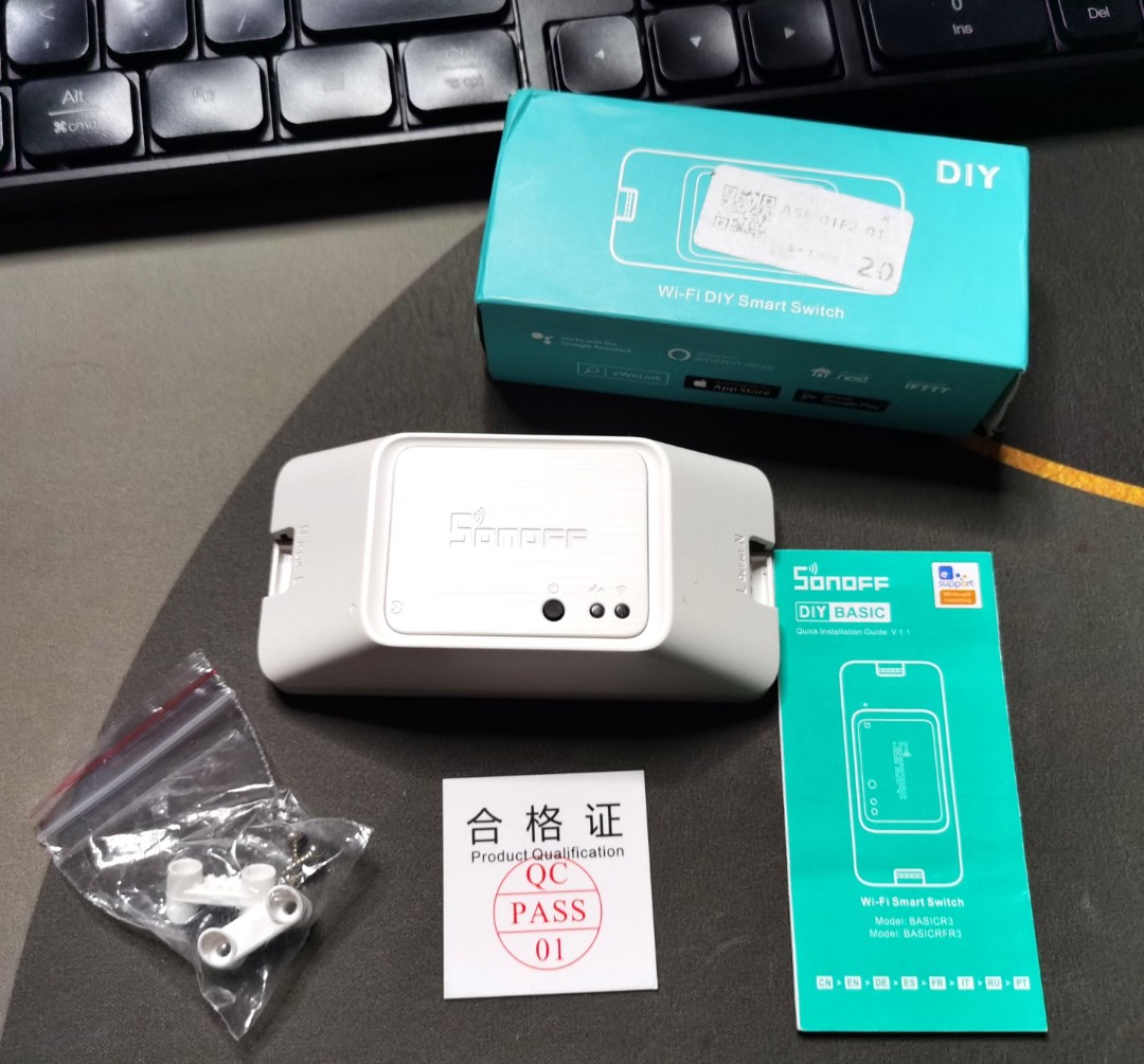 SONOFF DIY Wi-Fi Smart Switch, Computers & Tech, Parts & Accessories ...