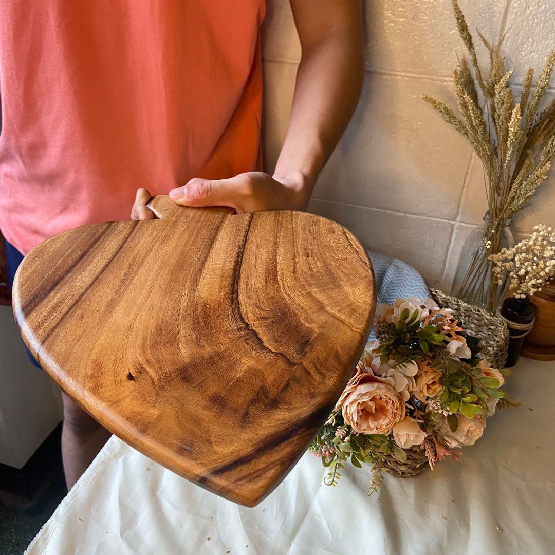 Acacia Wood Spade bord for charcuterie or serving board, Furniture ...