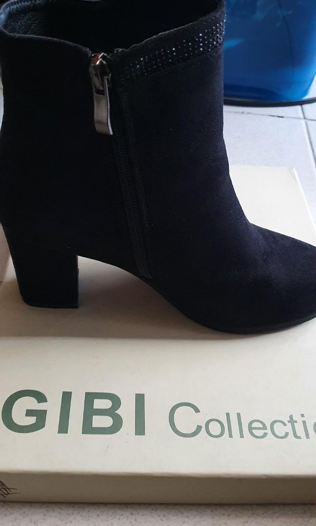 GIBI Black Boots, Women's Fashion, Footwear, Boots on Carousell