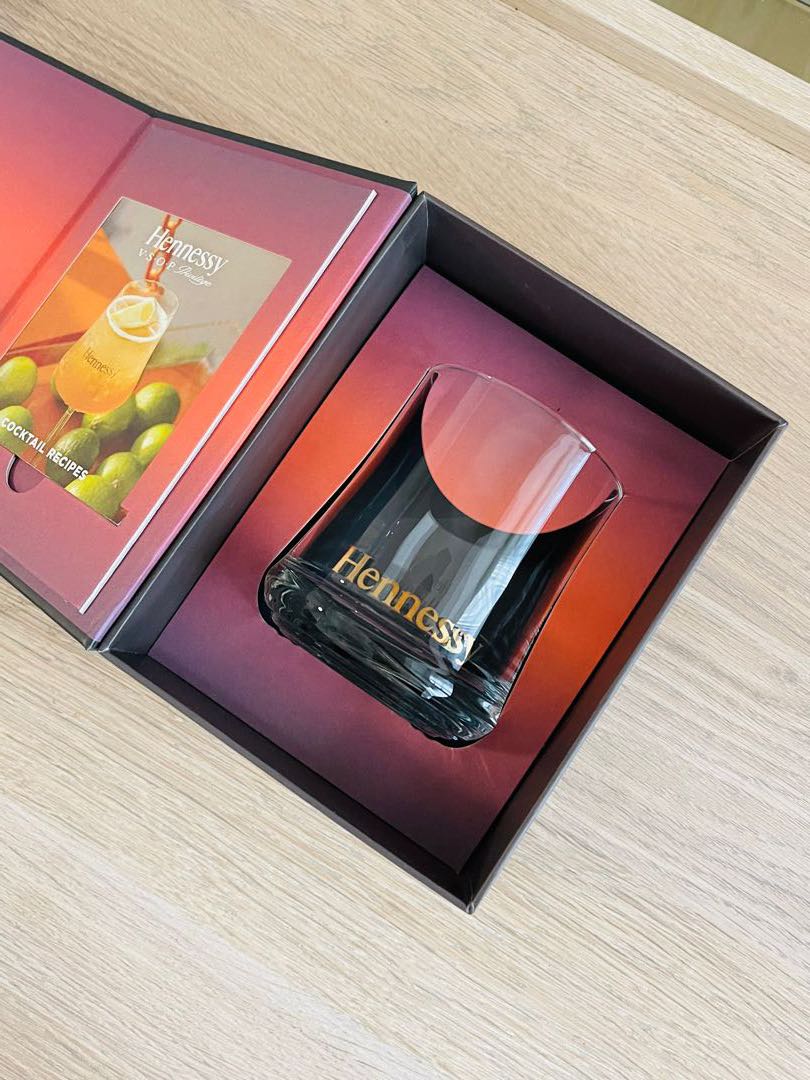 Hennessy VSOP Glass VIP gift set, 嘢食 & 嘢飲, 其他食物及飲料 - Carousell
