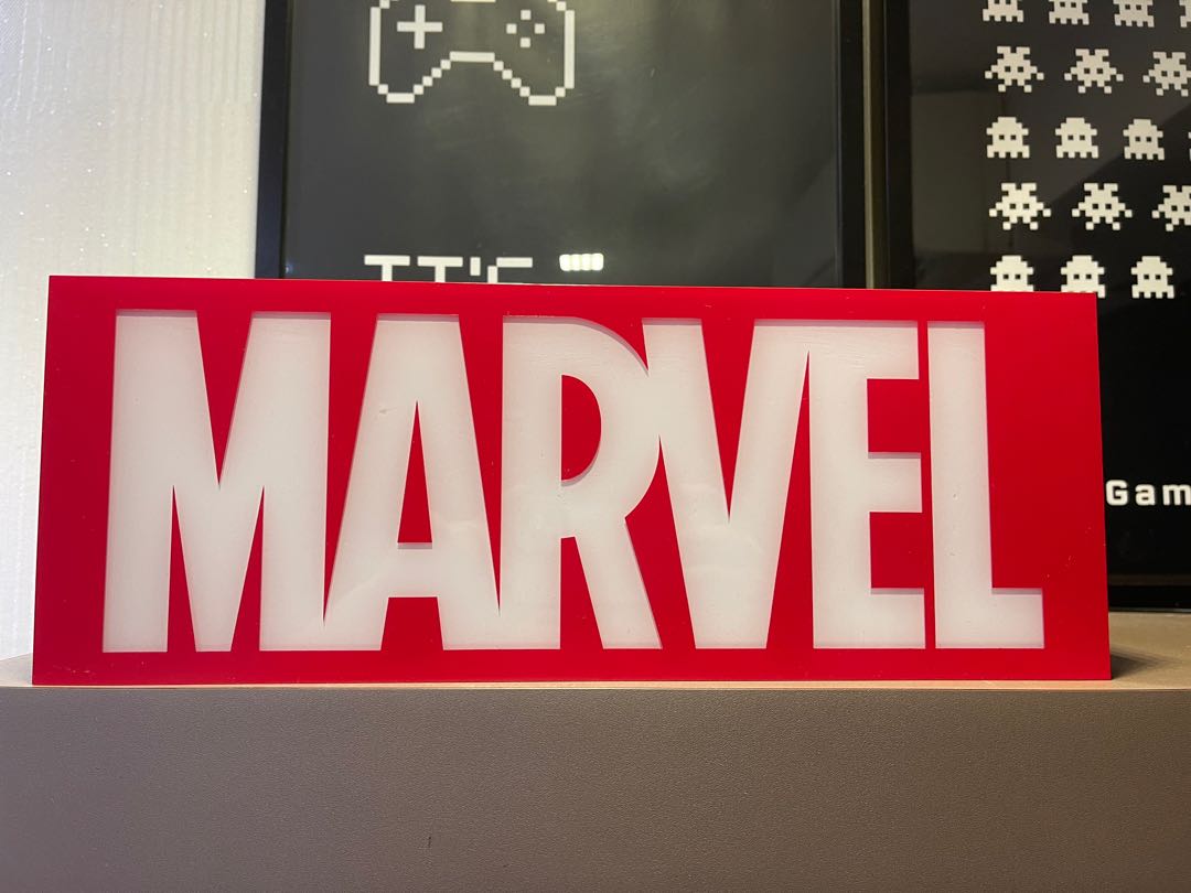 Hot toys The First Ten Years Marvel Light Box, Hobbies & Toys, Toys ...