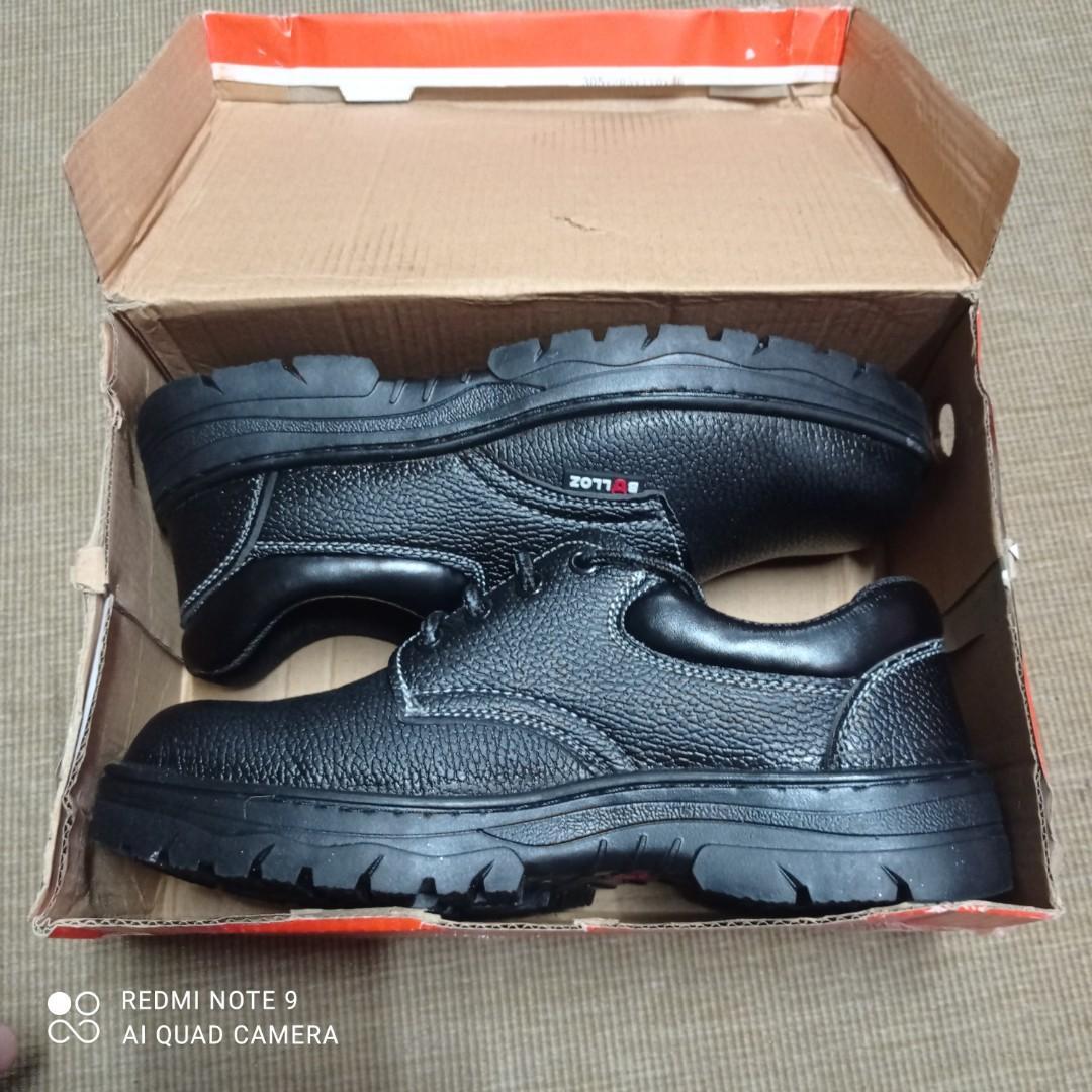 Kasut keselamatan kerja saiz 9 = 43, Men's Fashion, Footwear, Dress ...