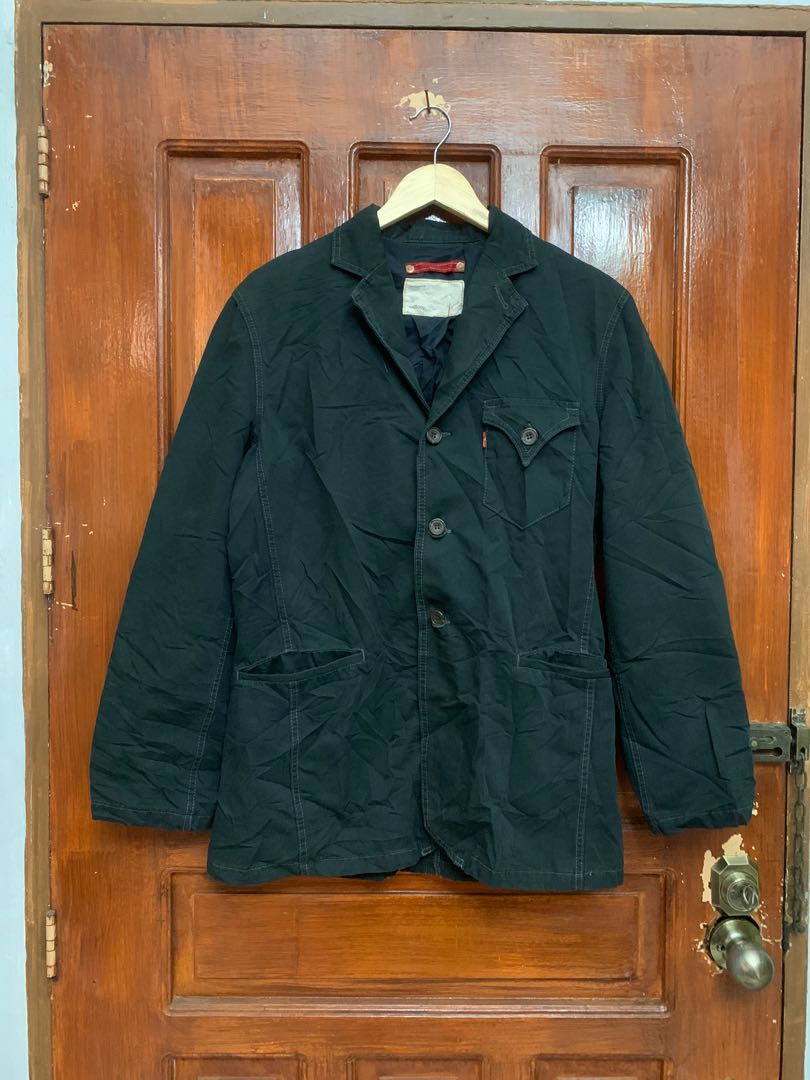 Levi's Red Loop, Men's Fashion, Coats, Jackets and Outerwear on Carousell