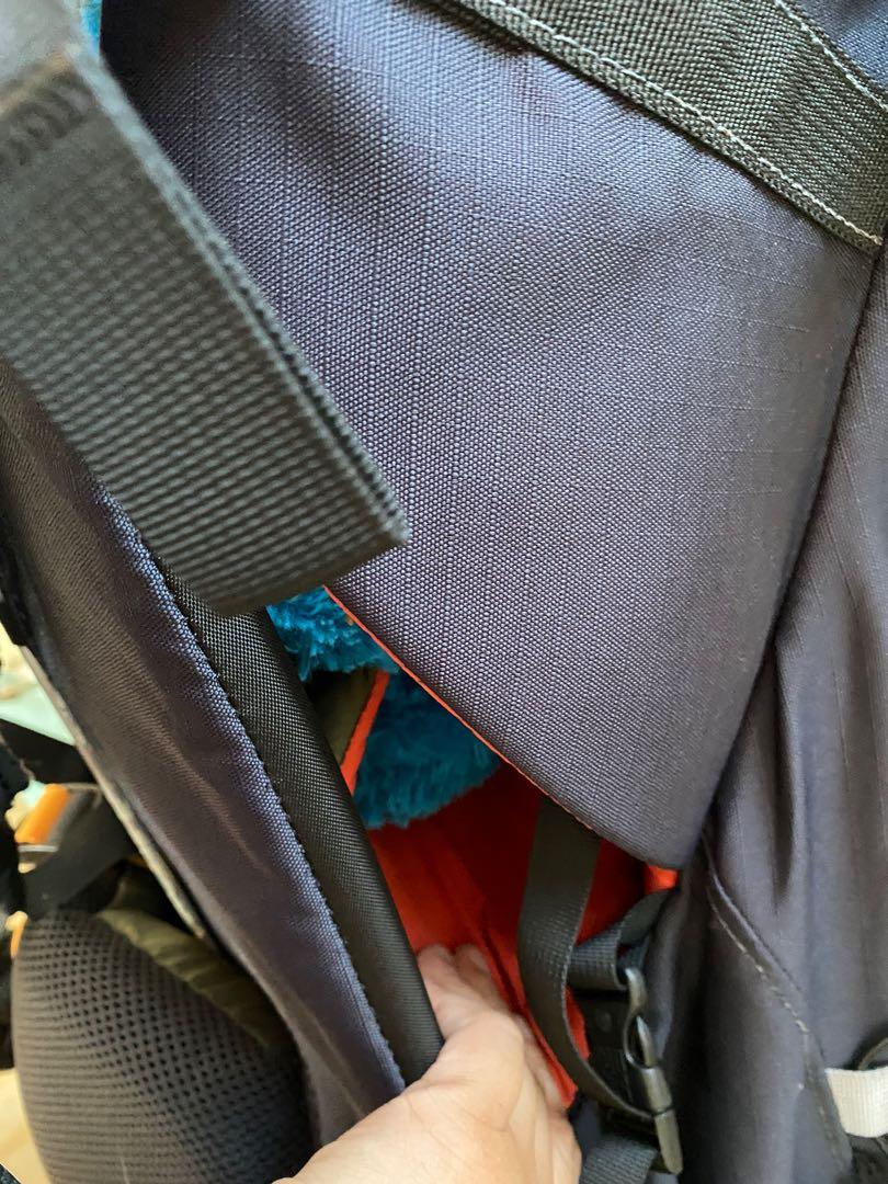 Macpac vamoose carrier hiking, Babies & Kids, Going Out, Carriers ...