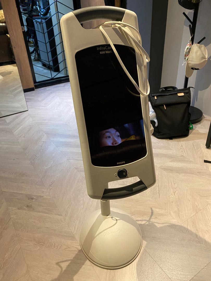 Philips infracare 650w newer model HP3643, Beauty & Personal Care, Bath ...