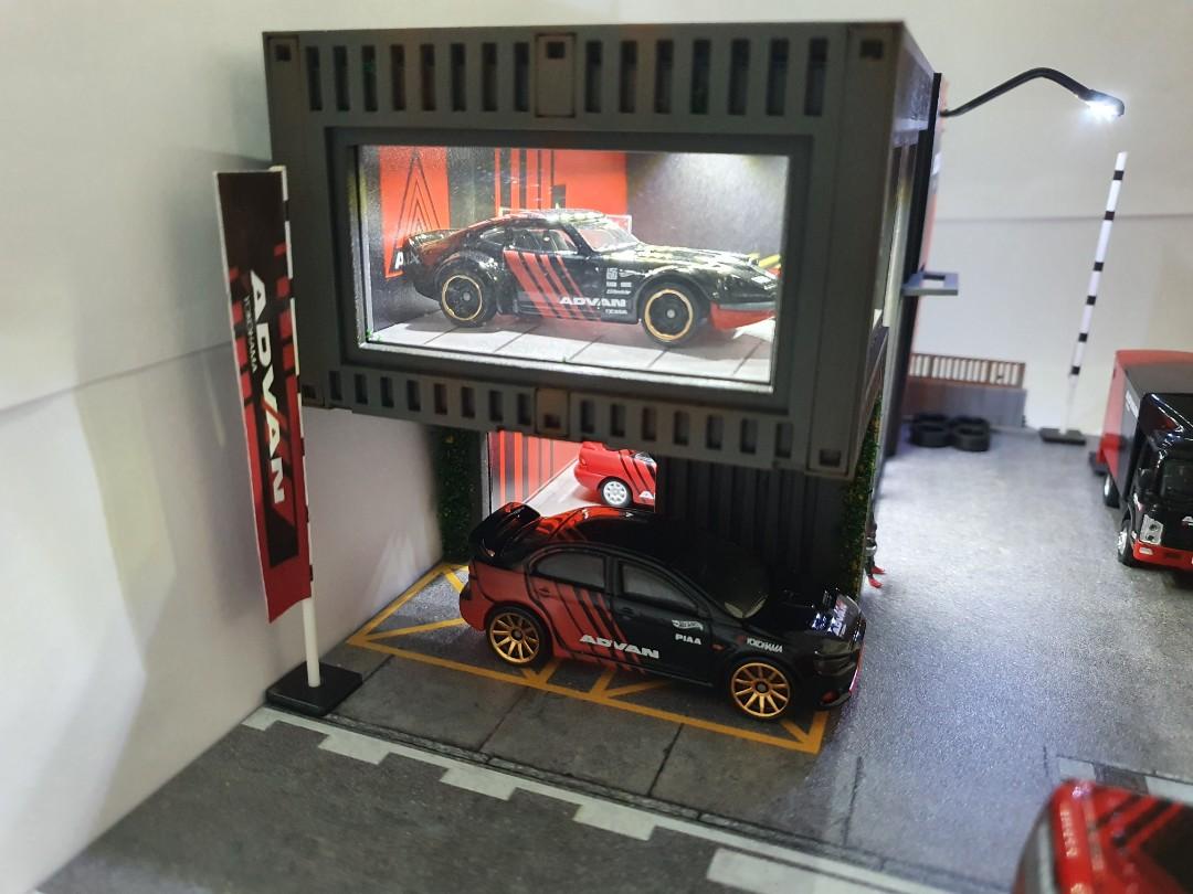 Advan diorama / Tiny Advan Isuzu Lorry & Tiny Advan Toyota Hiace Van ...