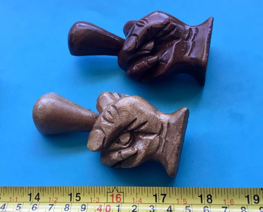 Set of 2 carvings middle finger flipping the bird, Furniture & Home ...