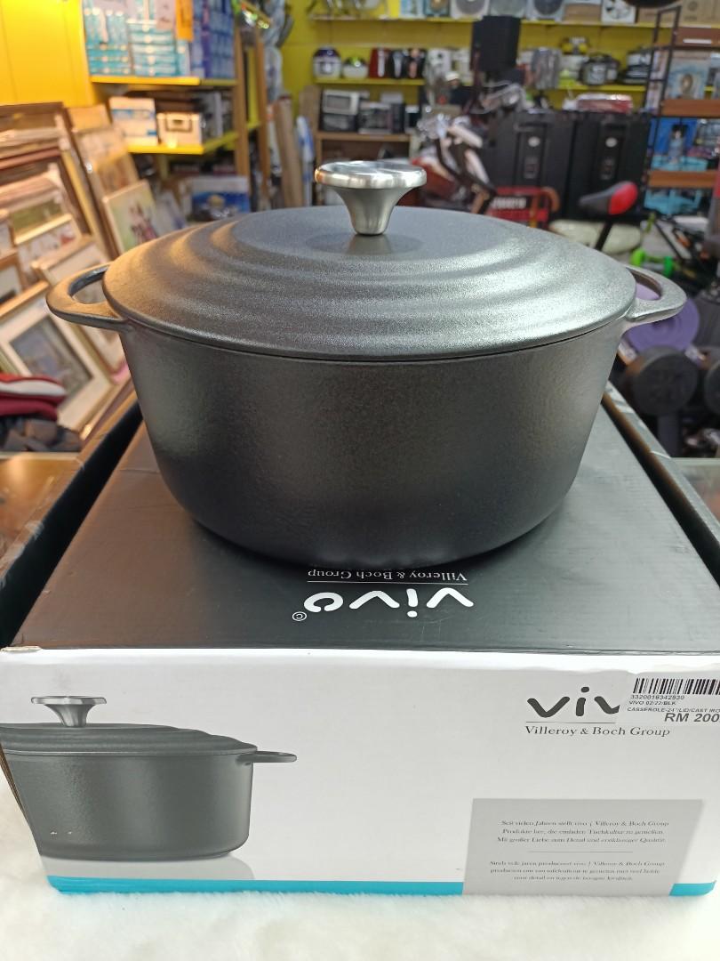 VIVO CAST IRON ROUND CASSEROLE, Furniture & Home Living, Kitchenware ...