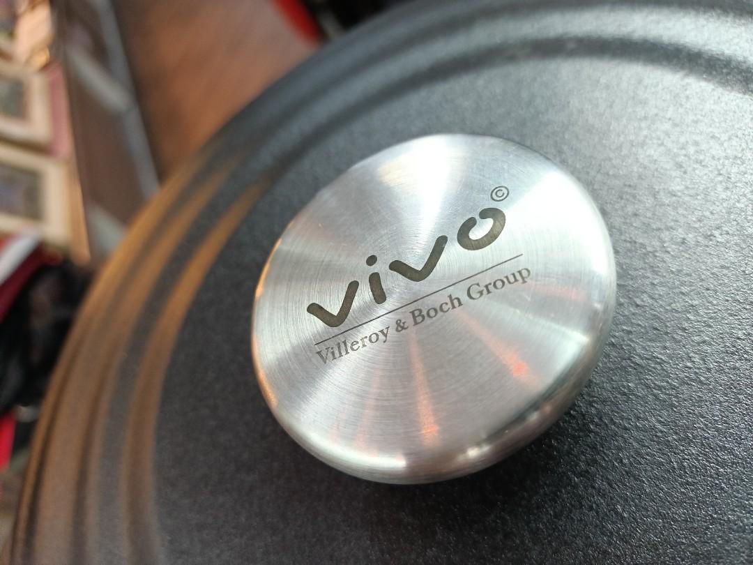 VIVO CAST IRON ROUND CASSEROLE, Furniture & Home Living, Kitchenware ...