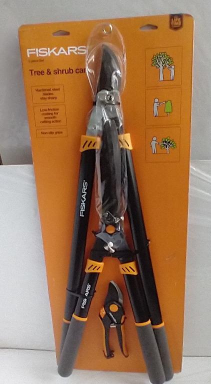 Fiskars Tree and Shrub Care 3-Piece Pruner Lopper Shear Garden Tools ...