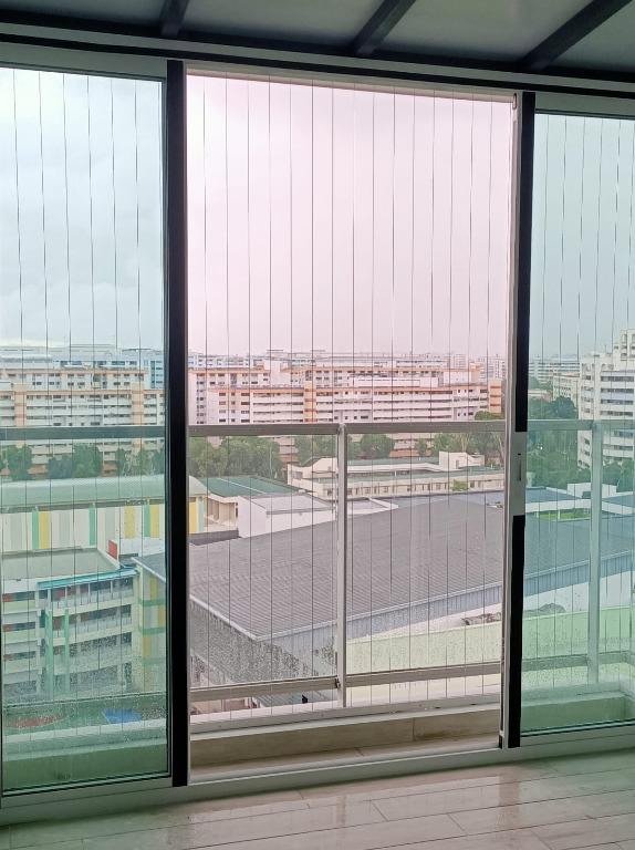 Invisible grille / Motorised blinds / Zip blinds / Casement window ...