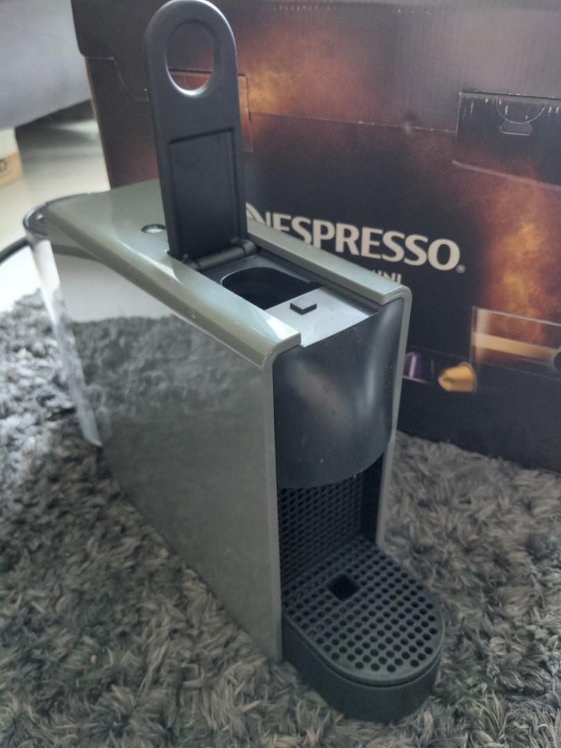 Nespresso essenza mini (olive green), TV & Home Appliances, Kitchen ...
