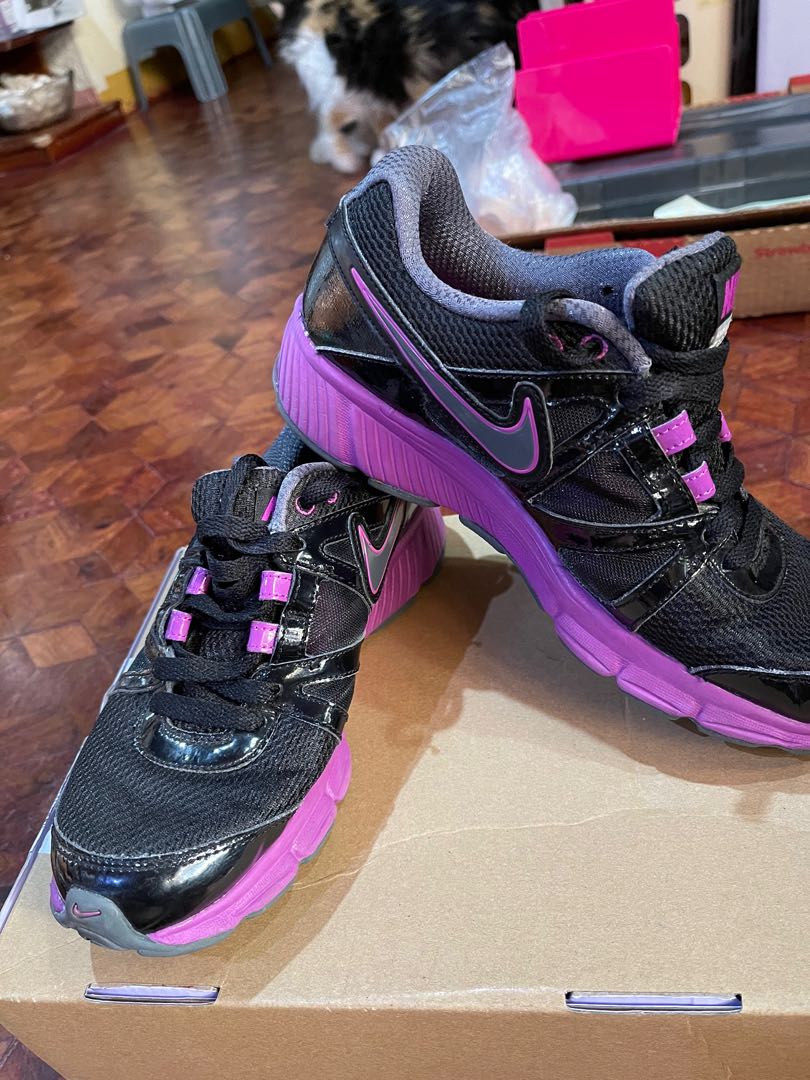Nike Reax Rocket 2, Women's Fashion, Footwear, Sneakers on Carousell