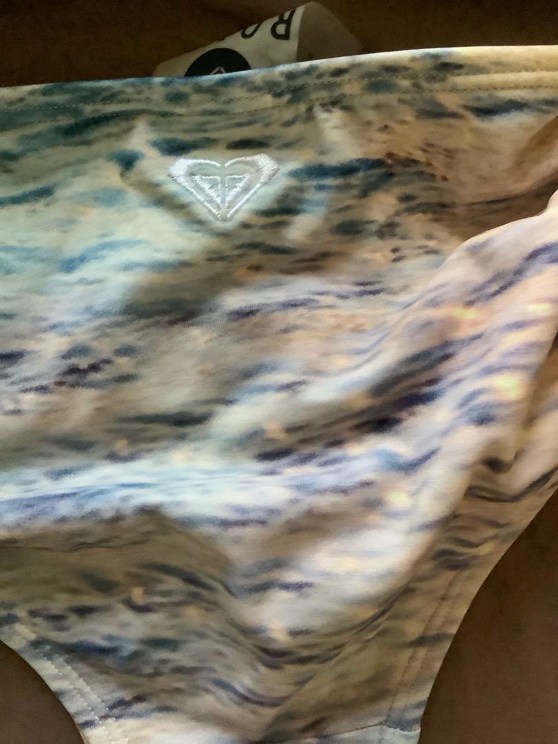 Roxy two piece swimsuit - beach hues design, Women's Fashion, Swimwear ...