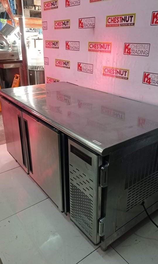 Ruey Shing 2door under counter chiller, TV & Home Appliances, Kitchen ...
