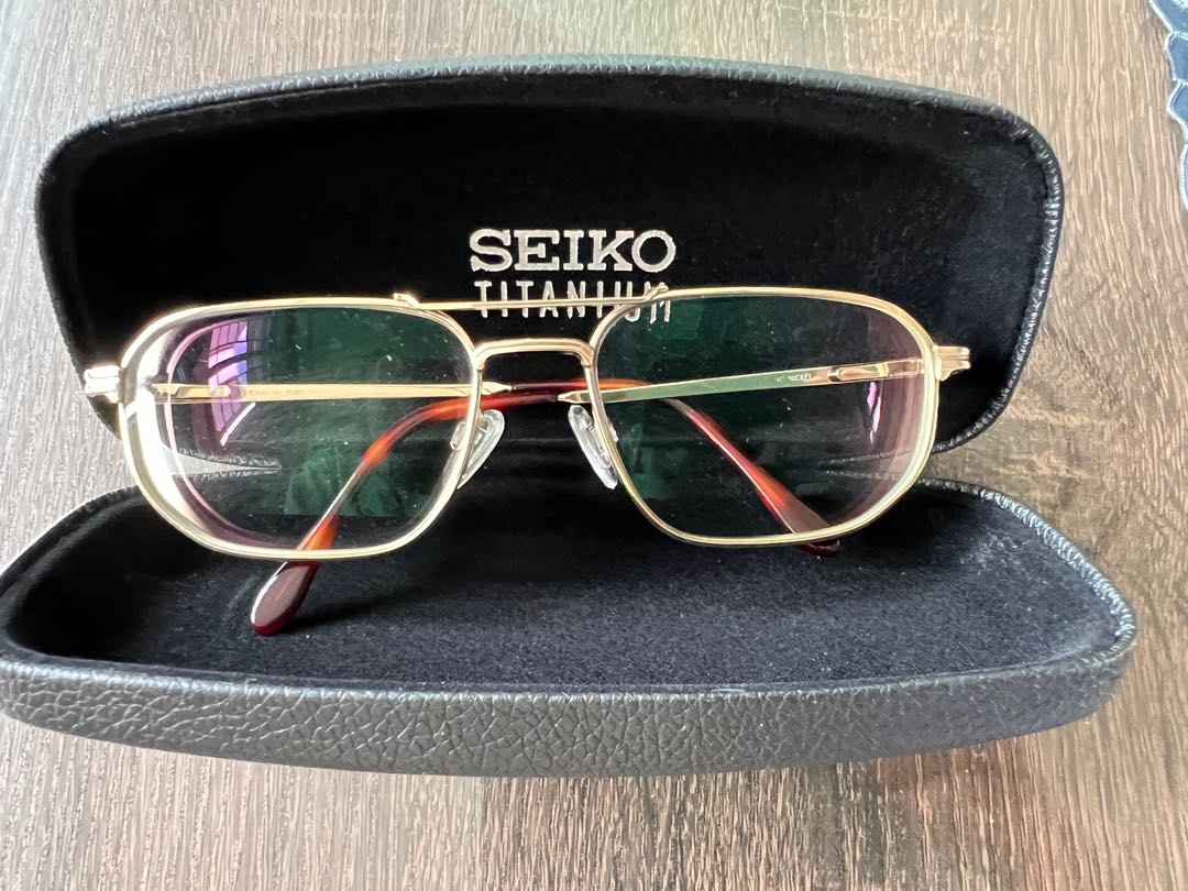 Seiko Titanium Men Squarish, Men's Fashion, Watches & Accessories ...