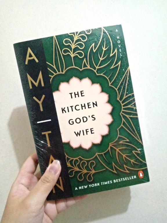 THE KITCHEN GOD'S WIFE by AMY TAN, Hobbies & Toys, Books & Magazines ...