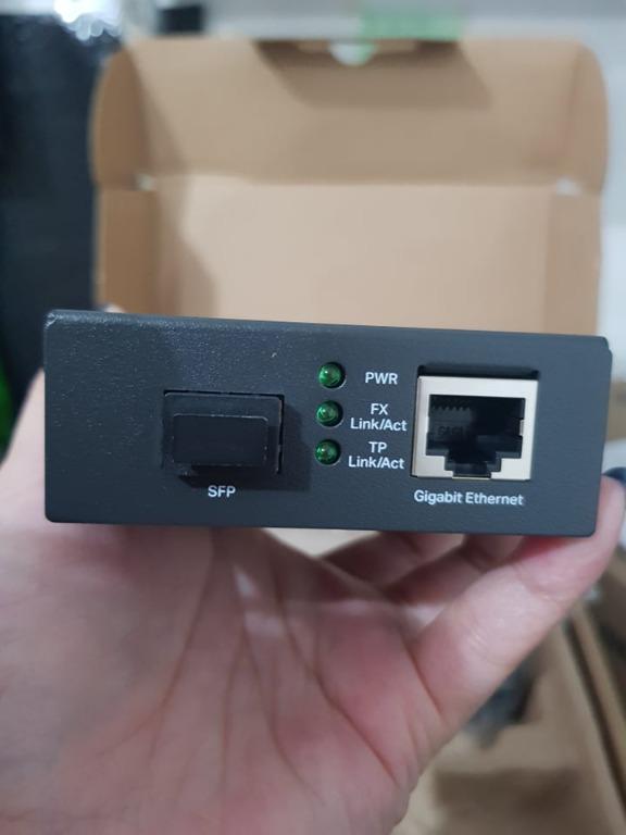 TP-Link MC220L Gigabit Ethernet Media Converter | Gigabit SFP Media ...