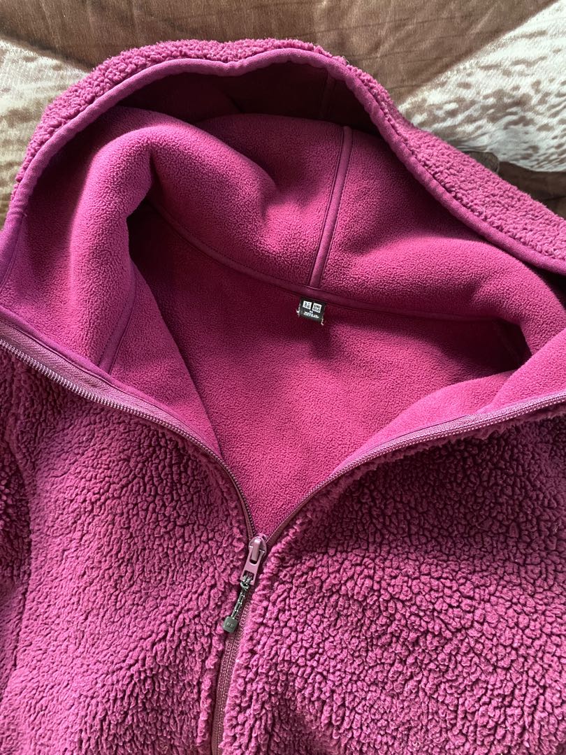 Uniqlo burgundy fleece jacket, Women's Fashion, Coats, Jackets and ...