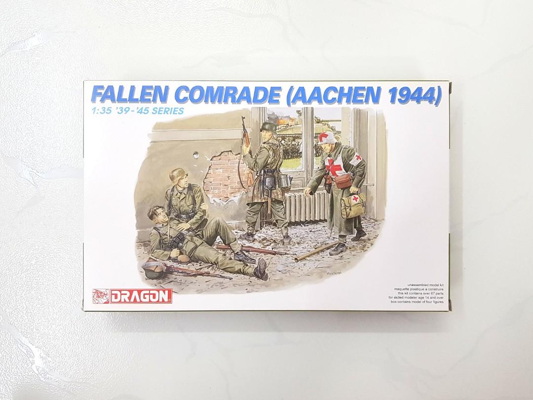 1/35 Dragon #6119, German Soldiers, Fallen Comrade, Aachen 1944 c/w 4 ...