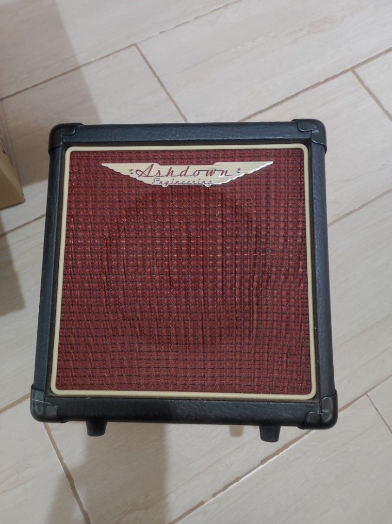 ASHDOWN ENGINEERING TOUR BUS 10 BASS AMPLIFIER, Audio, Other Audio ...