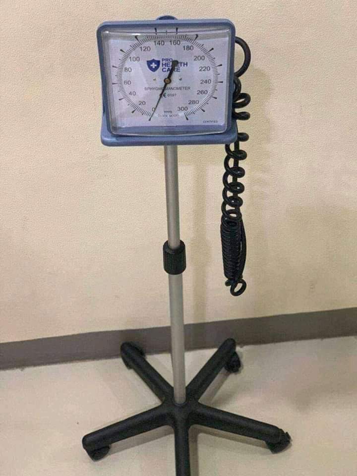 Bp with stand, Health & Nutrition, Medical Supplies & Tools on Carousell