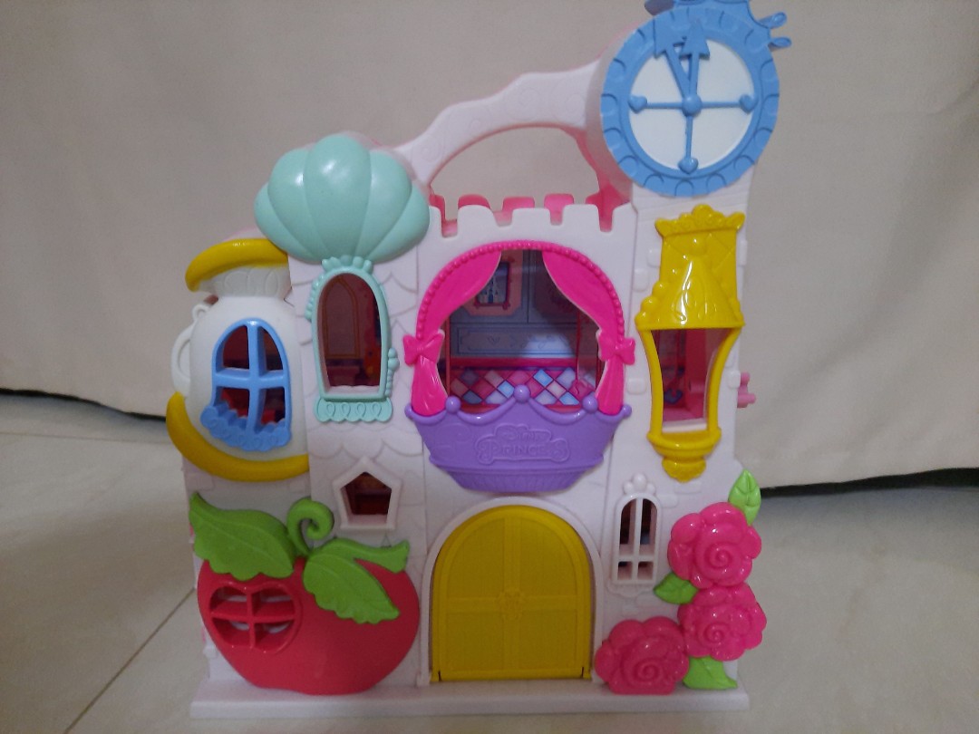 Disney princess castle house, Hobbies & Toys, Toys & Games on Carousell