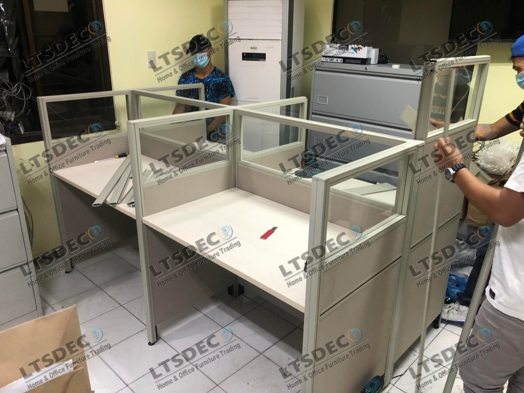 FISH BONE CUBICLE WITH GLASS OFFICE PARTITION_OFFICE FURNITURE ...