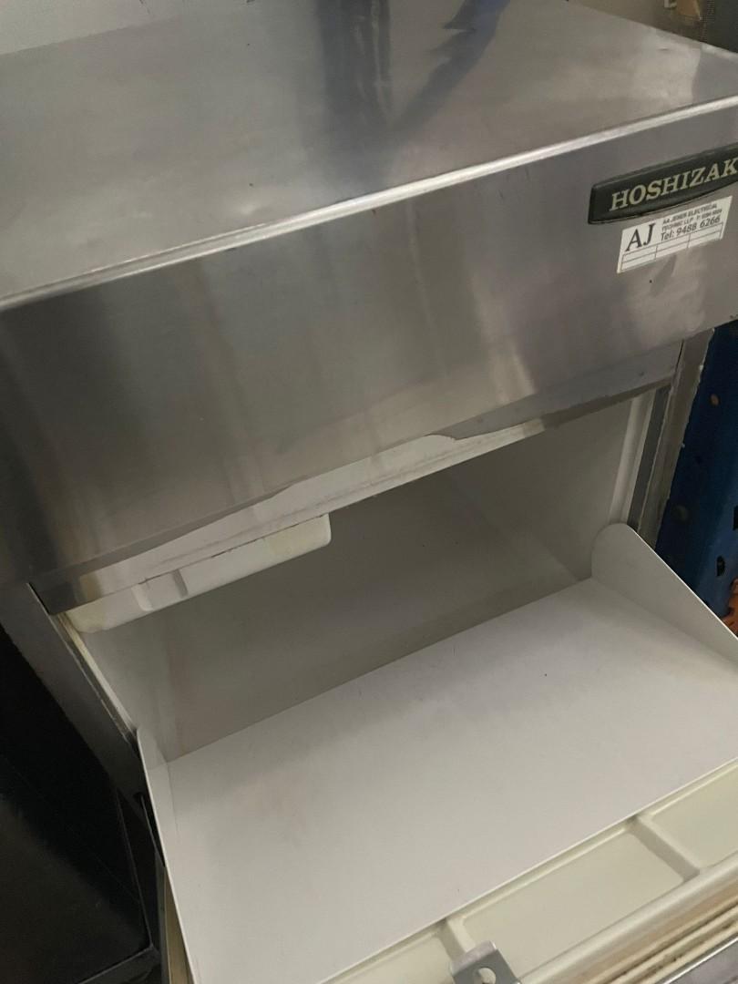 Hoshizaki under counter cube ice maker machine 44kg/24h - Commercial Kitchen Equipment, TV ...