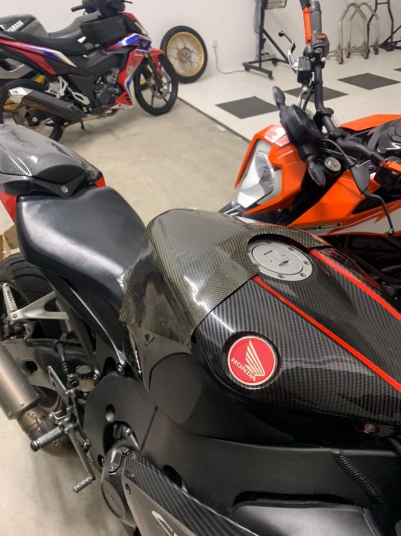 HONDA CBR1000RR RABBIT CARBON FIBER TANK EXTENSION NEGO, Auto ...