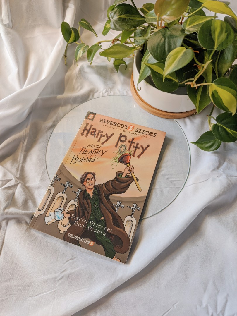 PAPERCUTZ Harry Potty and the Deathly Boring, Hobbies & Toys, Books ...