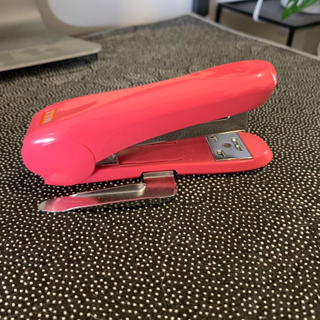 Stapler, Hobbies & Toys, Stationery & Craft, Stationery & School ...