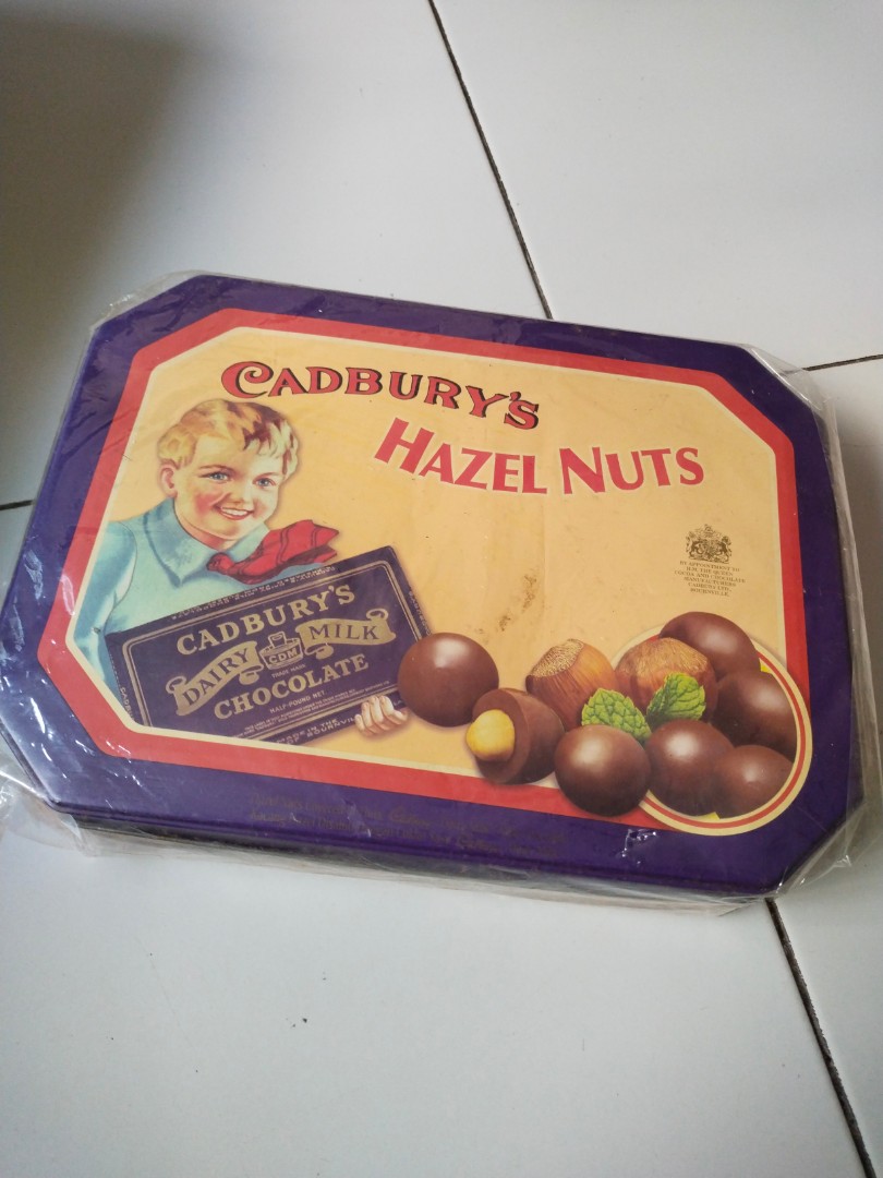 Vintage Cadbury's chocolate box, Hobbies & Toys, Memorabilia ...