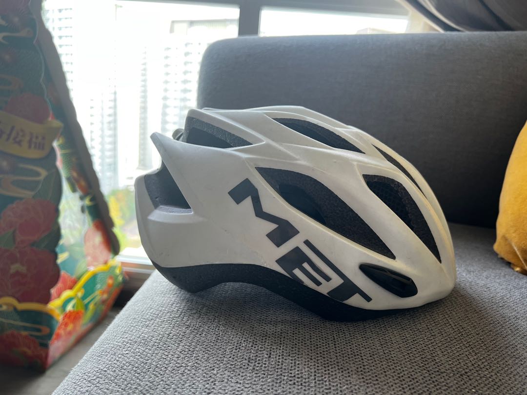 Authentic Met M86 crossover helmet, Sports Equipment, Bicycles & Parts ...