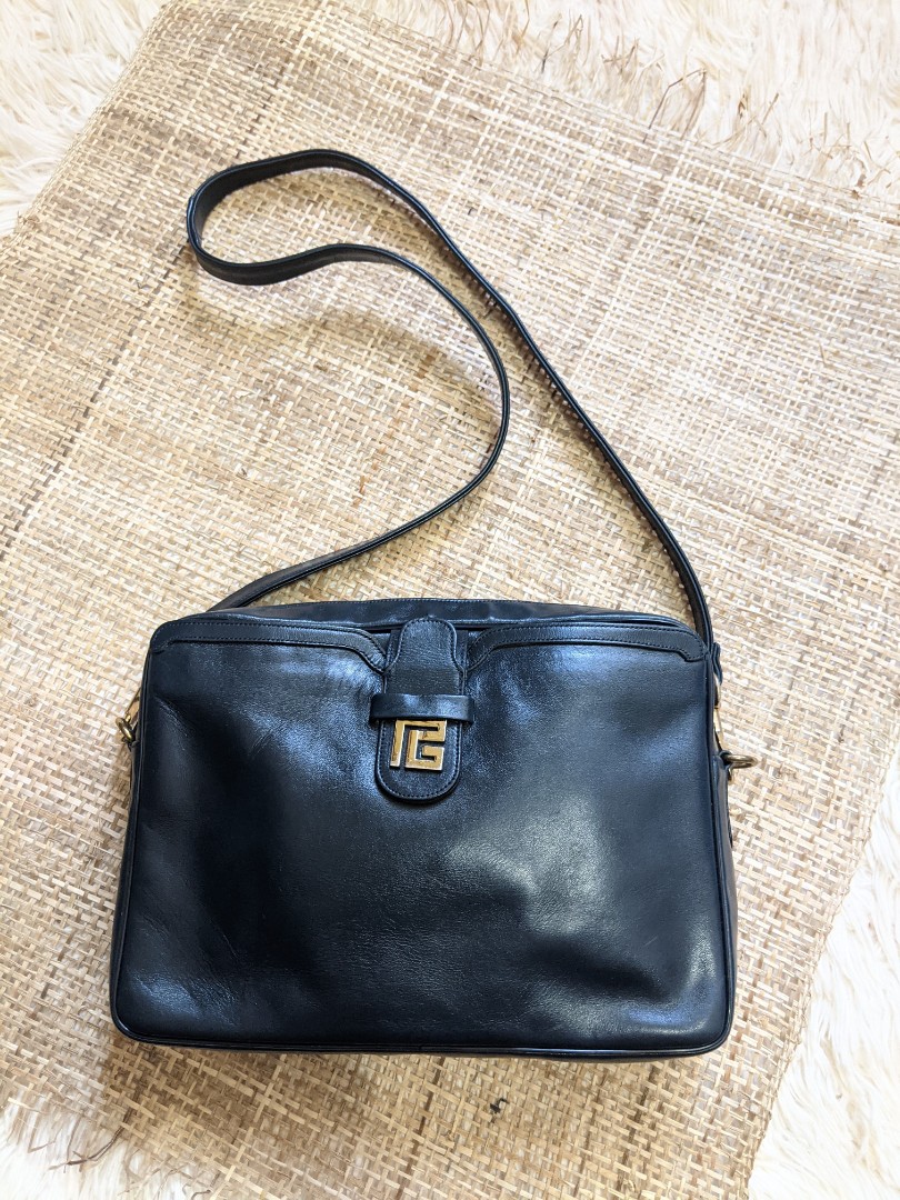 Authentic Vintage Pierre Balmain two way, Luxury, Bags & Wallets on ...