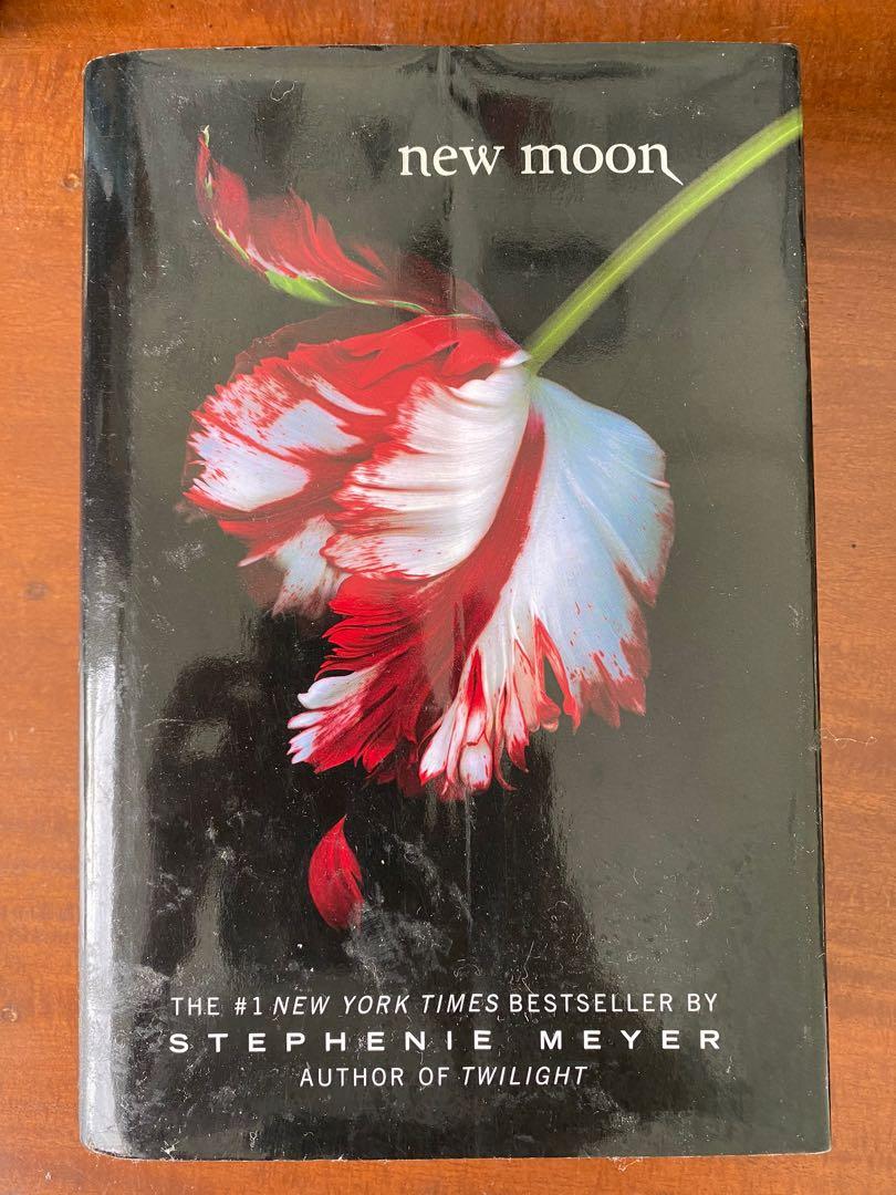 BOOK: New Moon, Hobbies & Toys, Books & Magazines, Fiction & Non ...