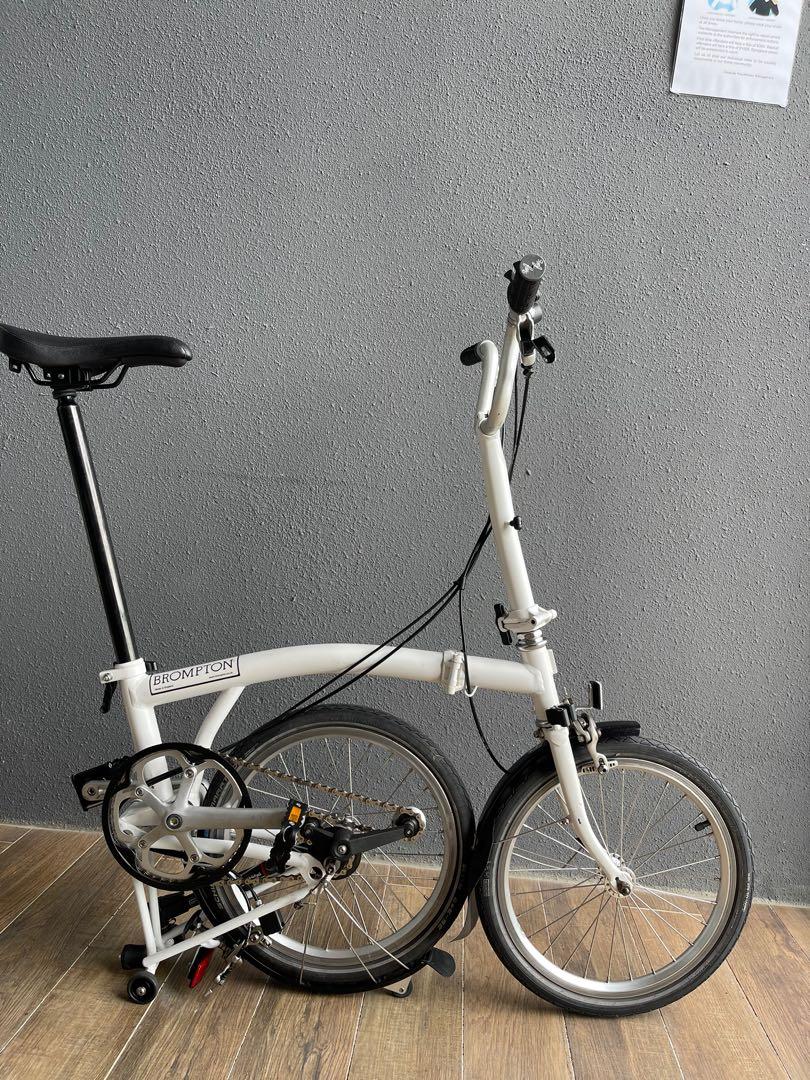Brompton white (pure white ) M3L black edition, Sports Equipment ...