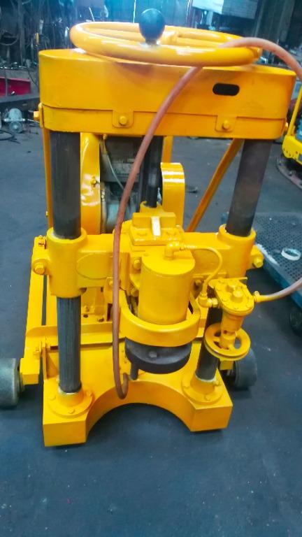 Concrete Coring Machine Robin EY44 Engine driven from Japan, Commercial ...