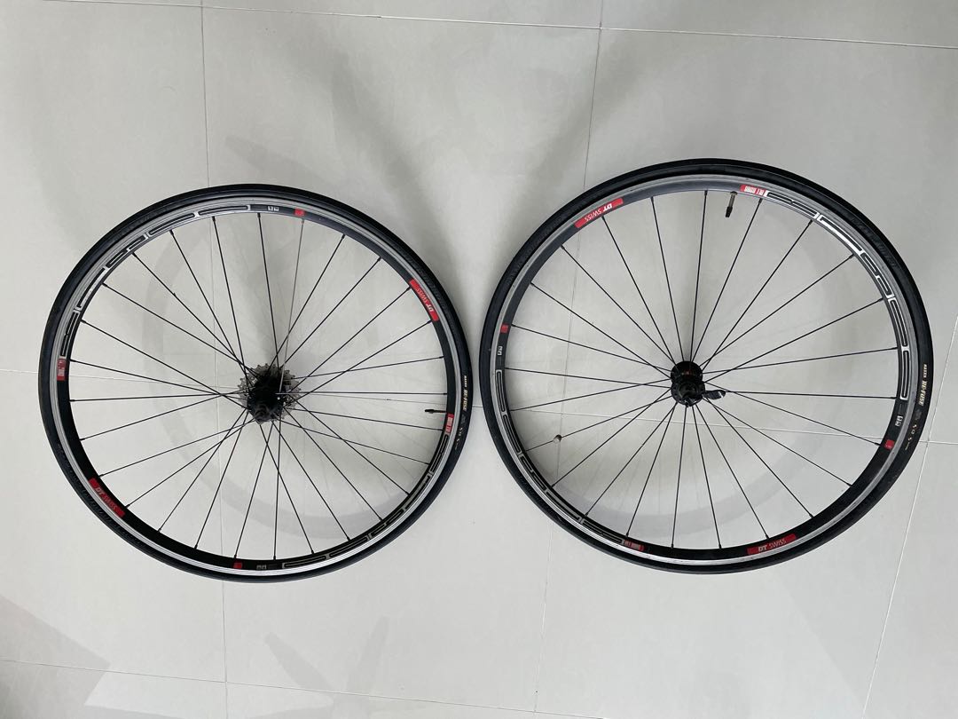 DT Swiss R1900 Clincher wheelset, Sports Equipment, Bicycles & Parts ...