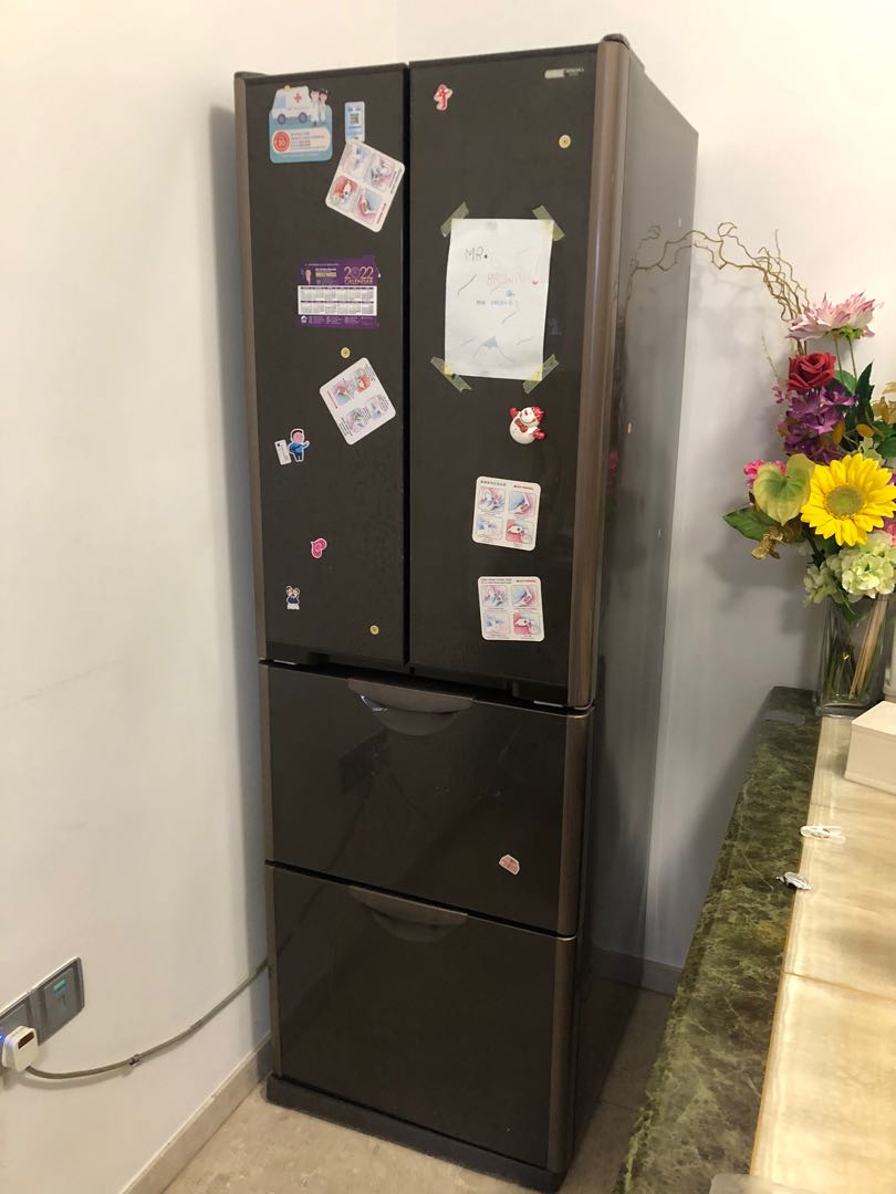 Hitachi Japan fridge and freezer, TV & Home Appliances, Kitchen ...