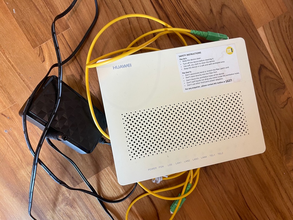 Huawei M1 Optic Fibre Modem, Computers & Tech, Parts & Accessories ...