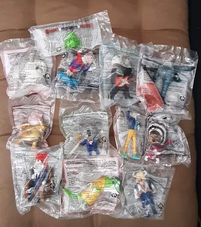 Mcdo SING 2 happy meal toys (complete Set - 12pcs), Hobbies & Toys ...