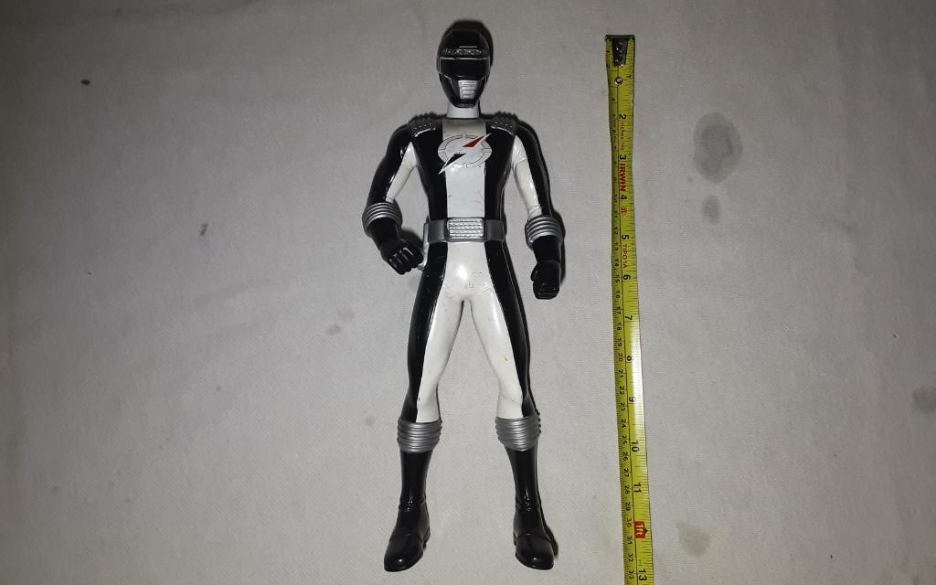 Power Rangers 12-Inch Vinyl Figure Set, Hobbies & Toys, Toys & Games on ...